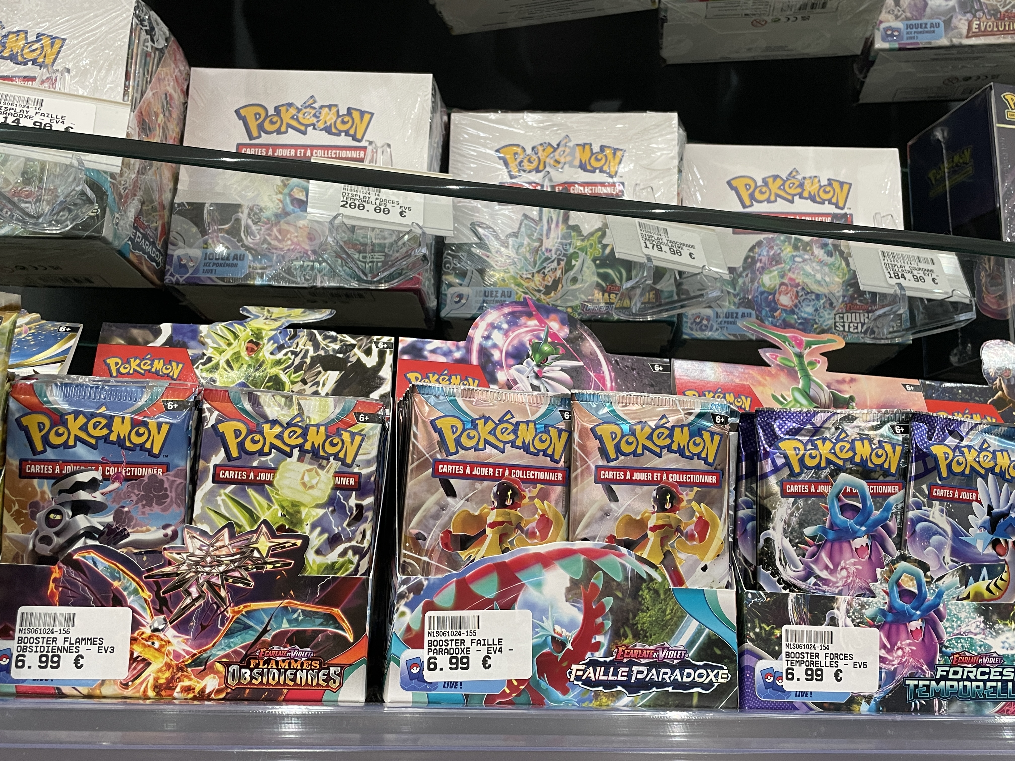 Fuji Store, le nouveau temple des cartes Pokémon, a ouvert à Lille - 23 ...