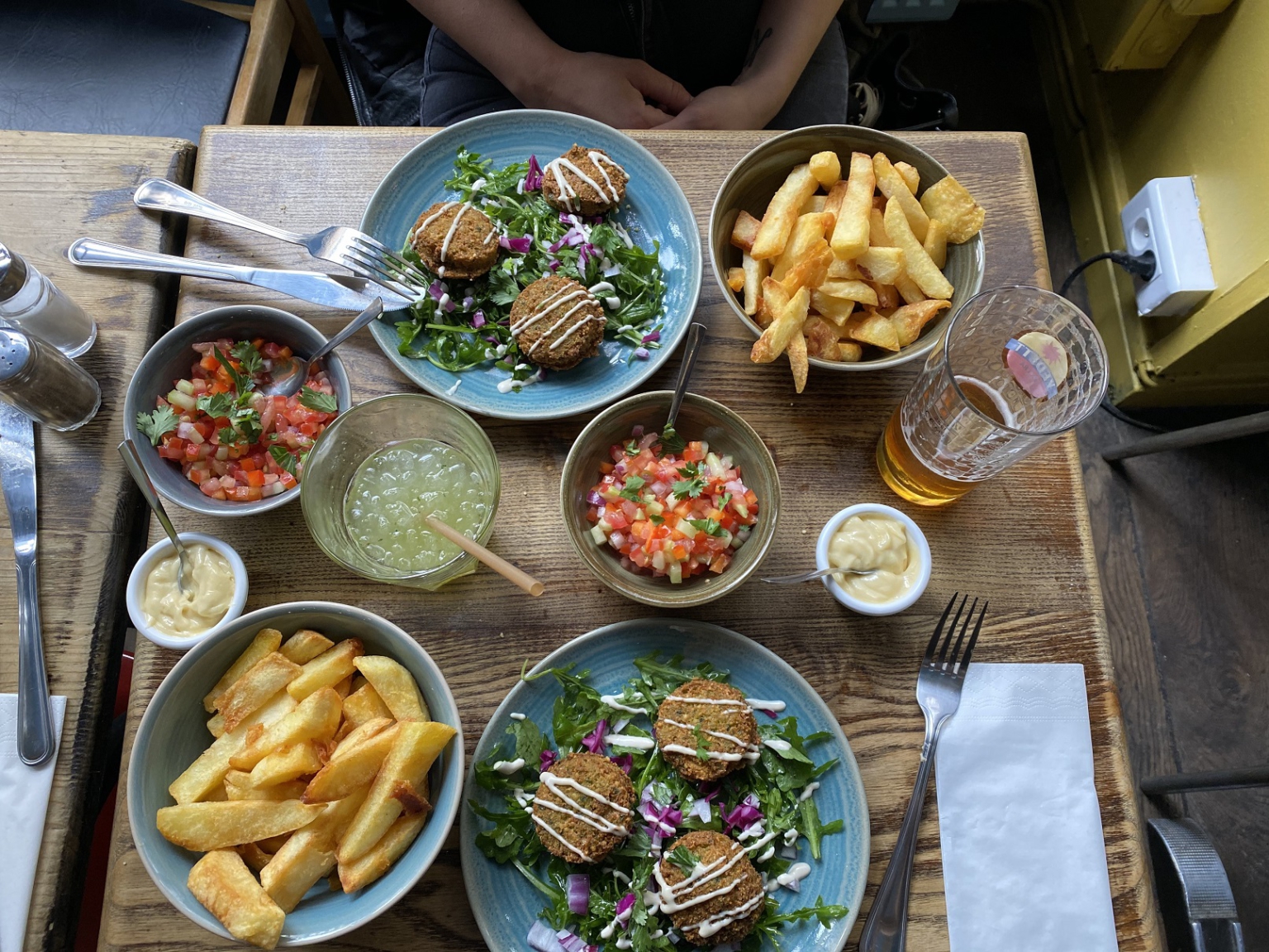 Dans le Vieux-Lille, le Bar Parallèle s'est mis aux falafels