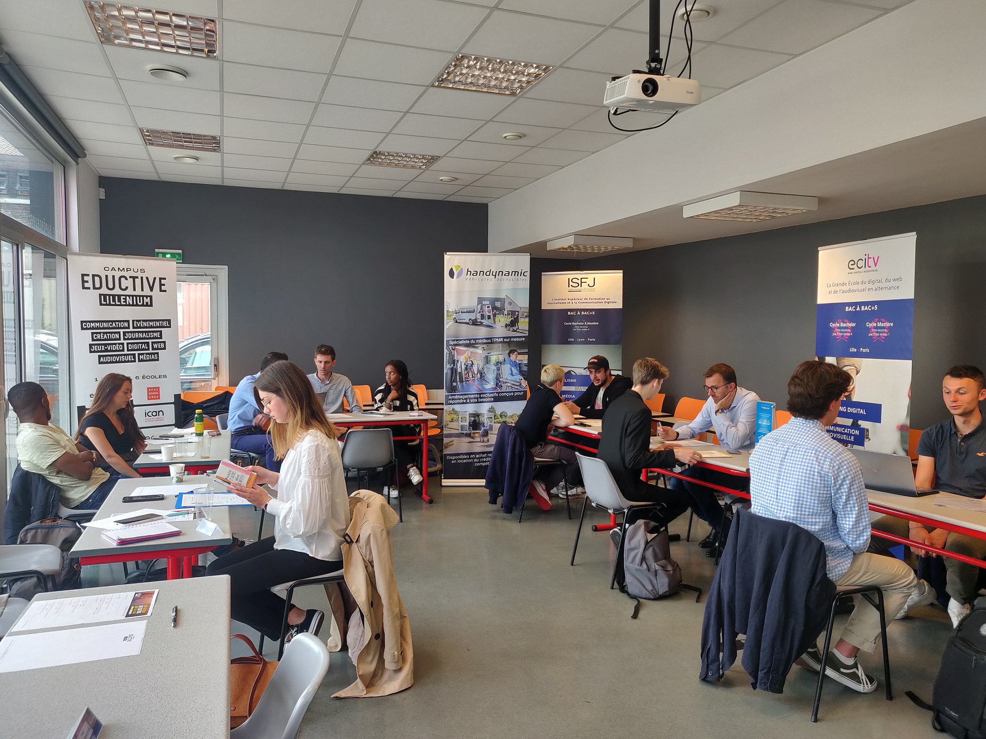 Au campus Eductive-Lillenium, accompagnement et recherche d'alternance ...